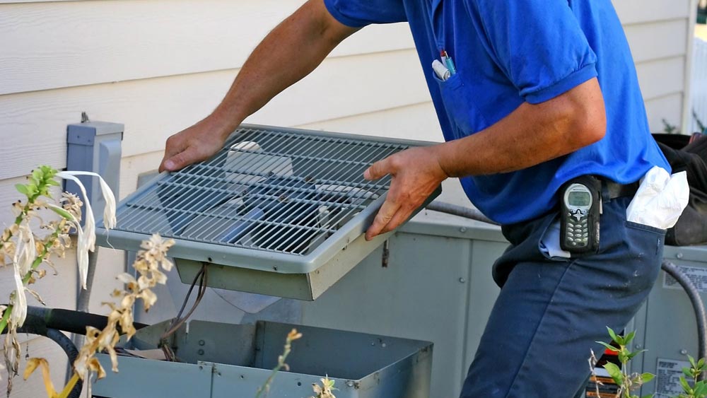 5 Common Problems That Require Professional Emergency AC Repair